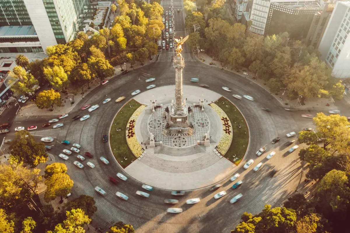 Paseo de la Reforma: La historia detrás de la avenida