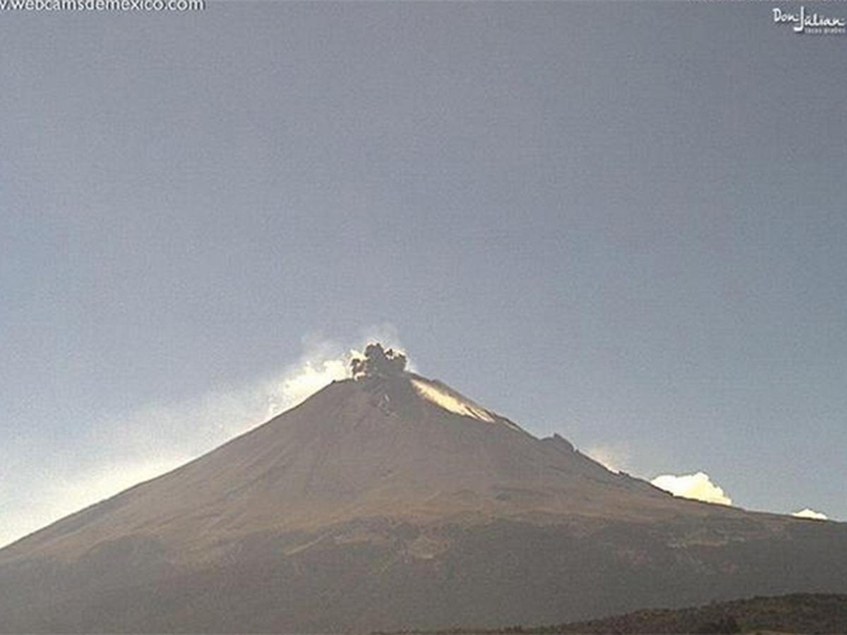 Secuencia de la última exhalación con cenizas del Popocatépetl