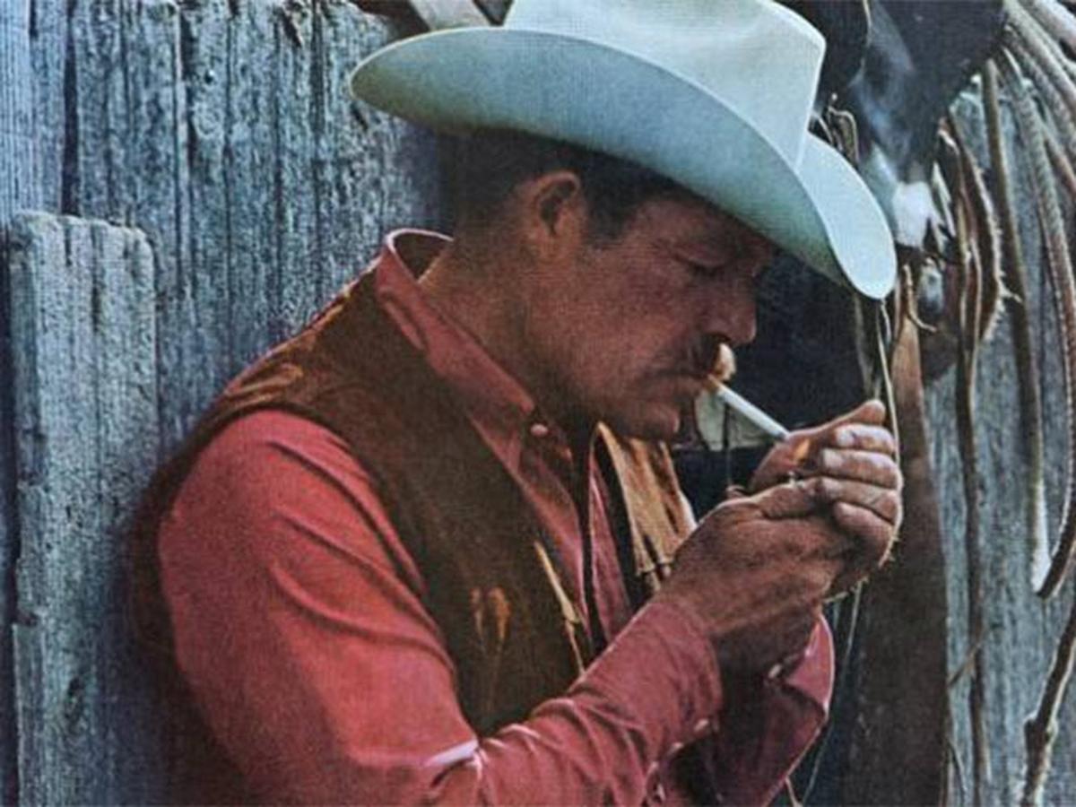 Fallece Darrell Winfield, el original hombre Marlboro