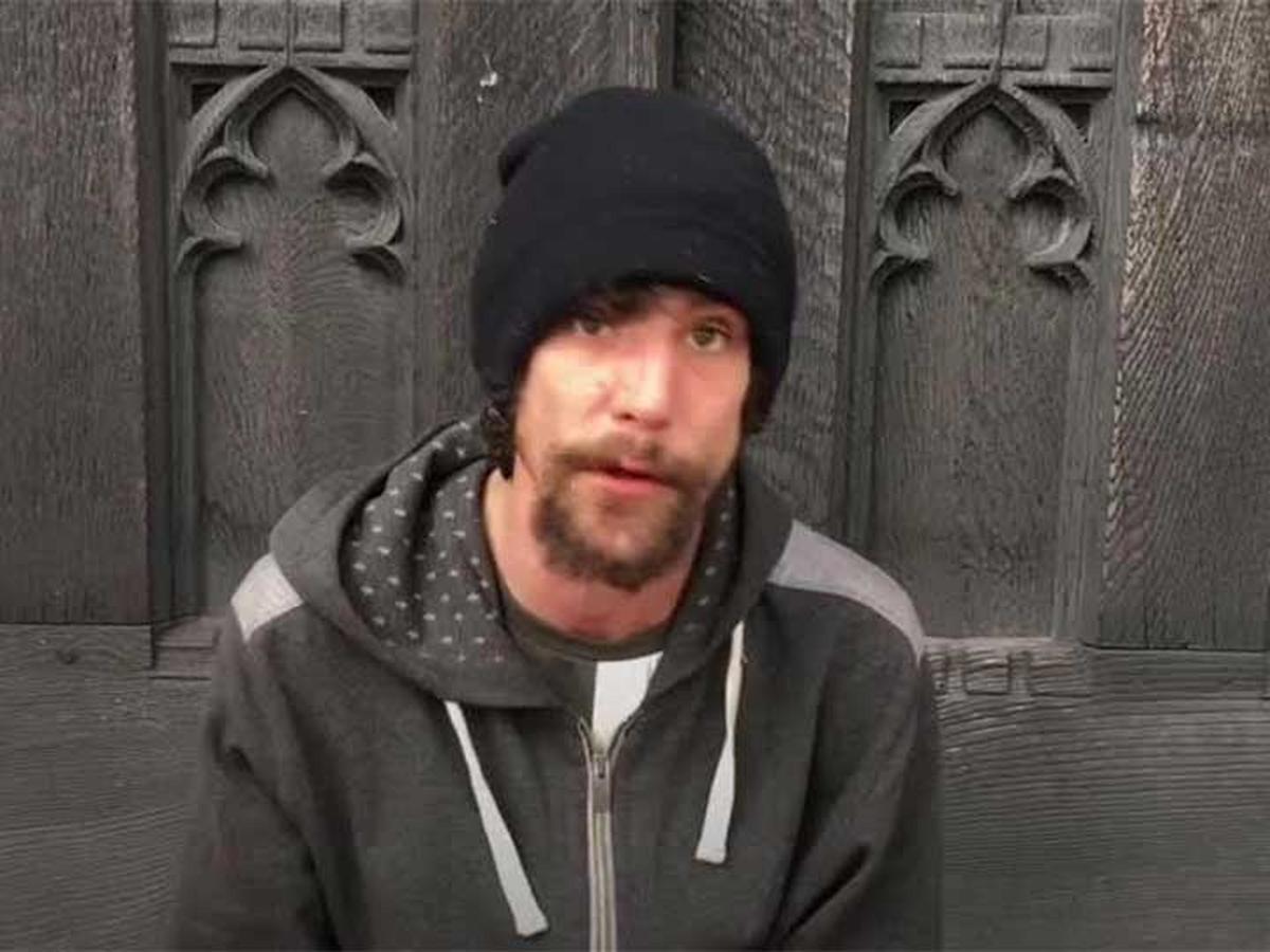 Dan cárcel a indigente que robó a heridos de ataque en Manchester