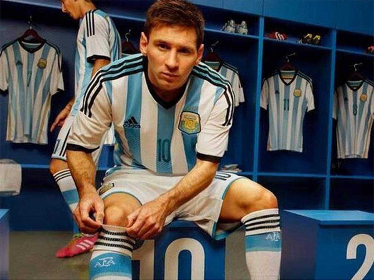 Lionel Messi modela nuevo uniforme de la selección argentina| Excelsior