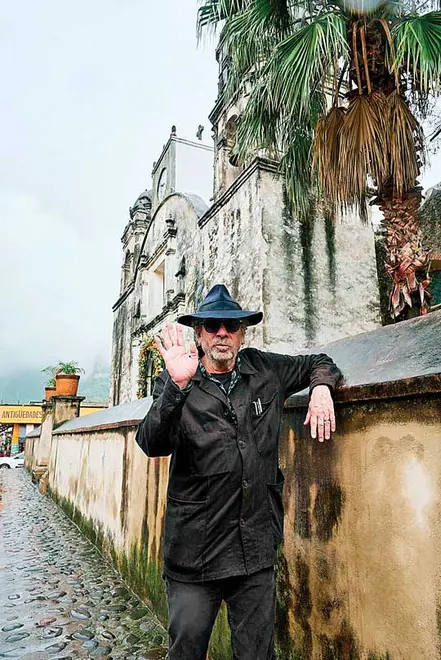 Tim Burton regresa a México para inaugurar su ‘Laberinto’ inmersivo y ...