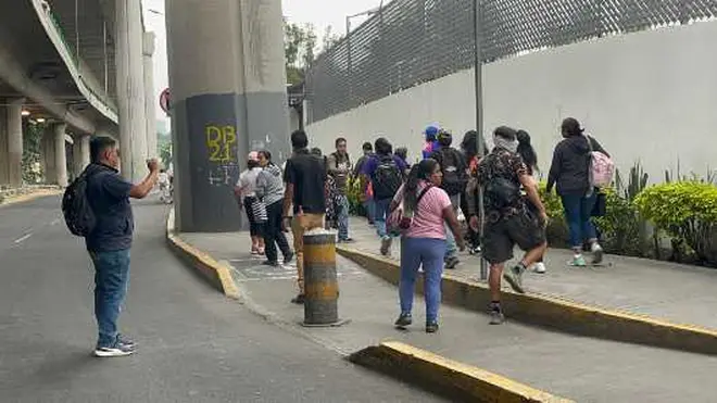 Todo sobre el bloqueo de hoy en el Periférico Sur, CDMX
