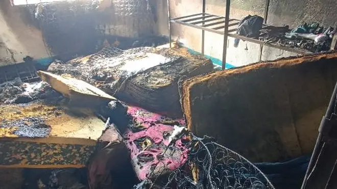 Queman colchones para tratar de salir de Anexo en Ecatepec, Edomex