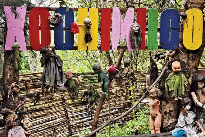 Lady Gaga y Tim Burton transforman la Isla de las Muñecas en un ...