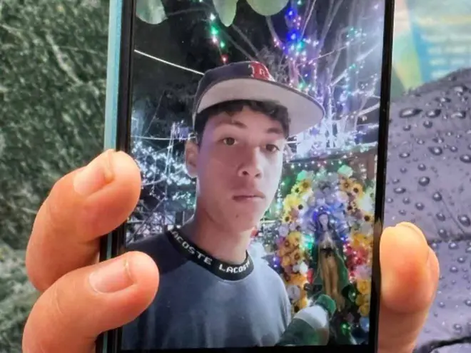 Familia del menor fallecido por explosión de una mina en Michoacán ...