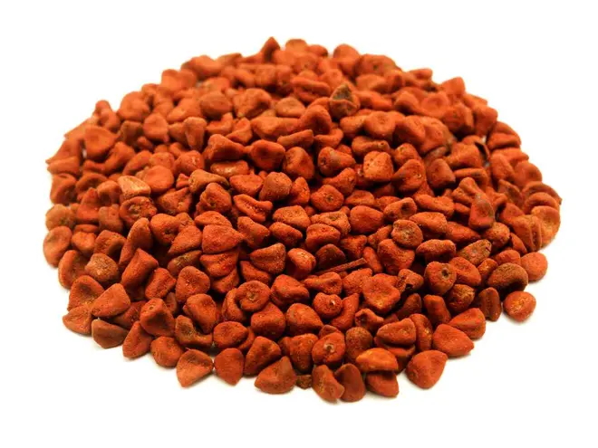 ¿Qué es el achiote? El ingrediente estrella de la cochinita pibil