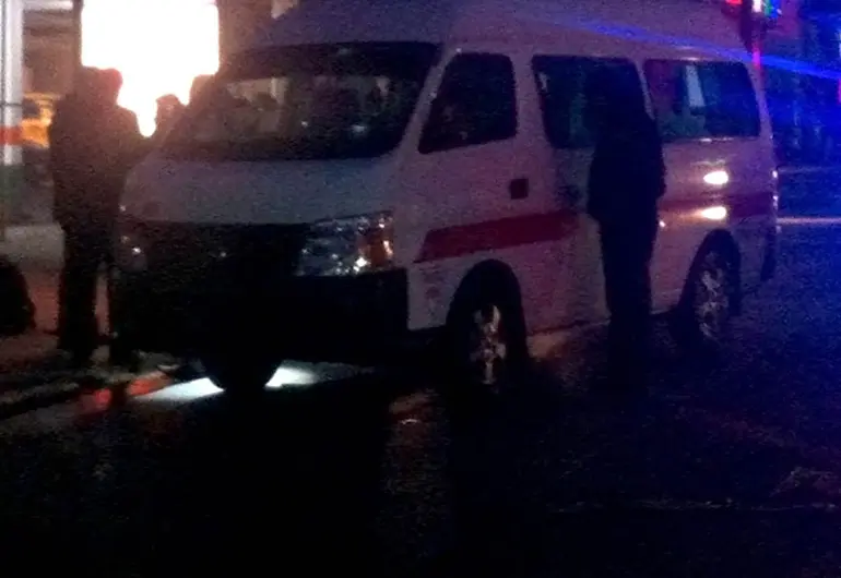 Lanzan bomba molotov a combi en Neza; hay tres heridos | Excelsior