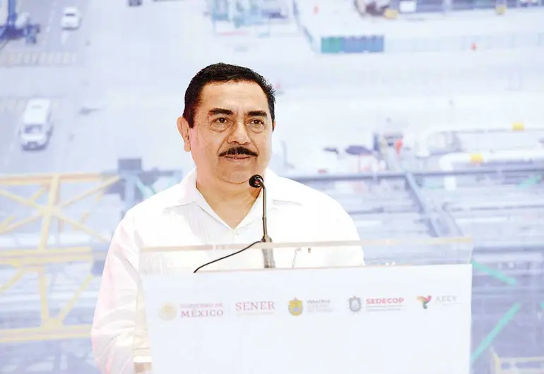 México reducirá exportación de crudo para 2024: Sener