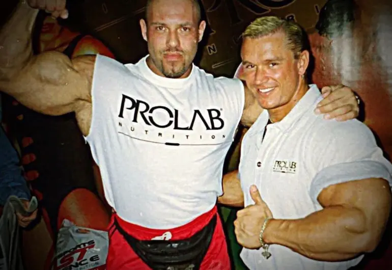 Murió Shaun Davis, fisicoculturista y Mr. Universo