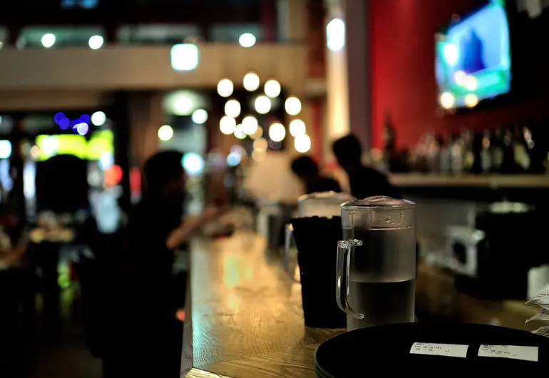 Van contra cadeneros de antros; ‘no pueden seguir esas prácticas que ...