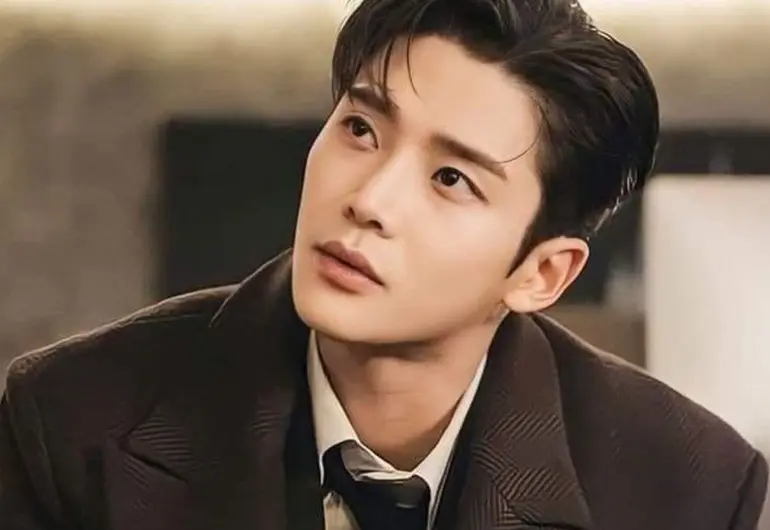 Rowoon, guapo actor de K-dramas, comenzará su servicio militar este año