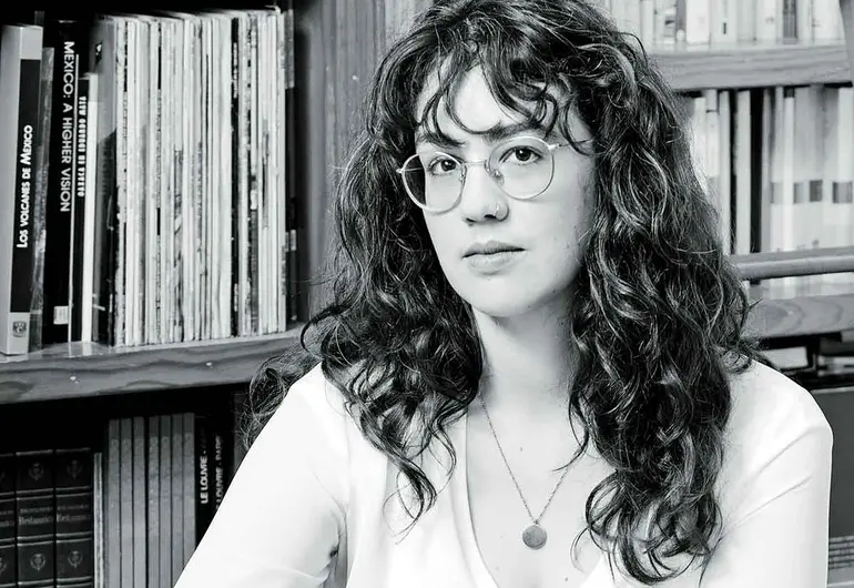 Andrea Chapela imagina un fin del mundo esperanzador