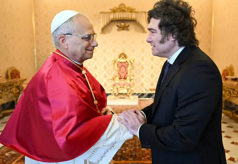 Javier Milei fue recibido por el papa León XIV en el Vaticano