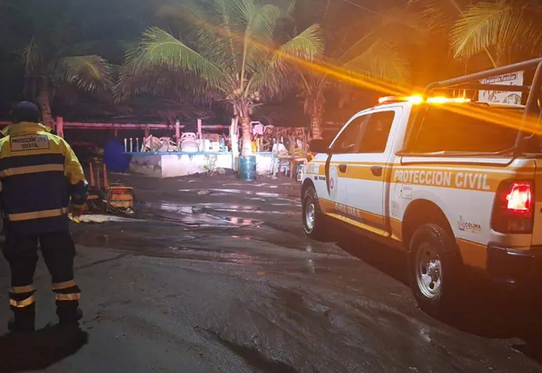 Prevén lluvias fuertes para Sinaloa y Michoacán; evacúan 61 personas en ...