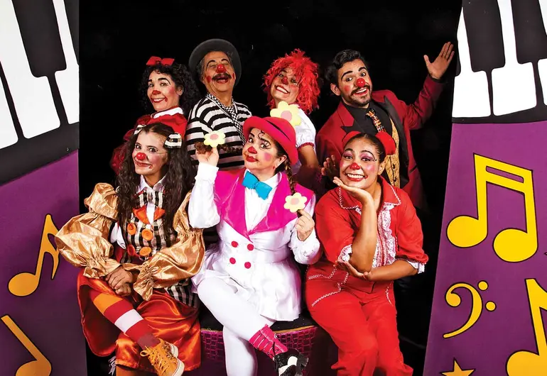 La ‘Trouppe’ celebra 45 años de magia escénica; conecta con nuevas ...