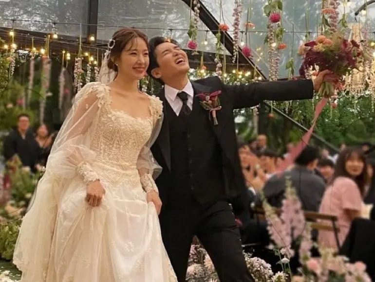 VIDEO: Ryeowook, de Super Junior, y su pareja Ari se casan en emotiva ...