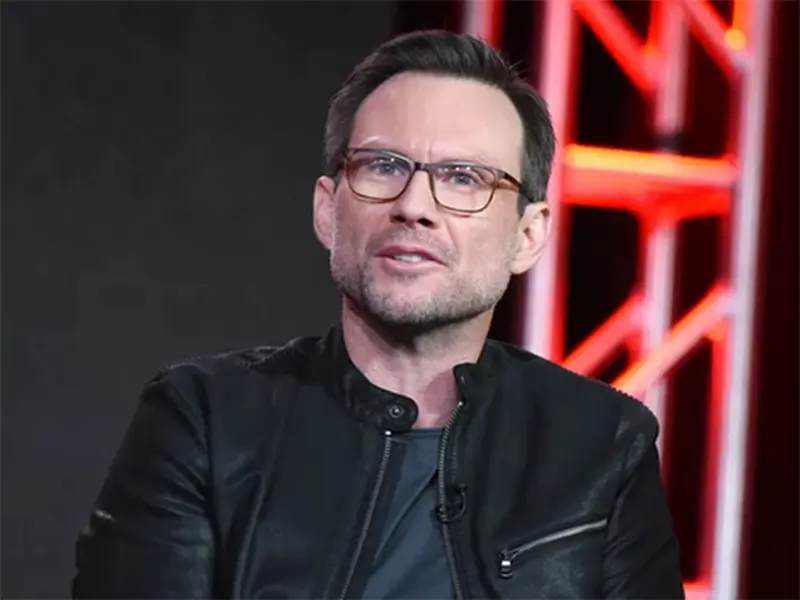 Christian Slater confiesa que su padre lo intentó matar | Excélsior