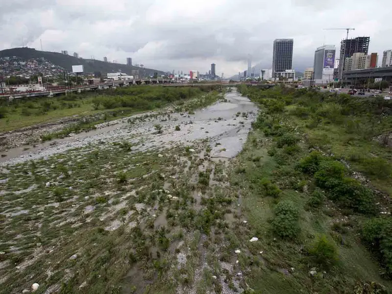 Nuevo León activa alerta por contaminación ambiental