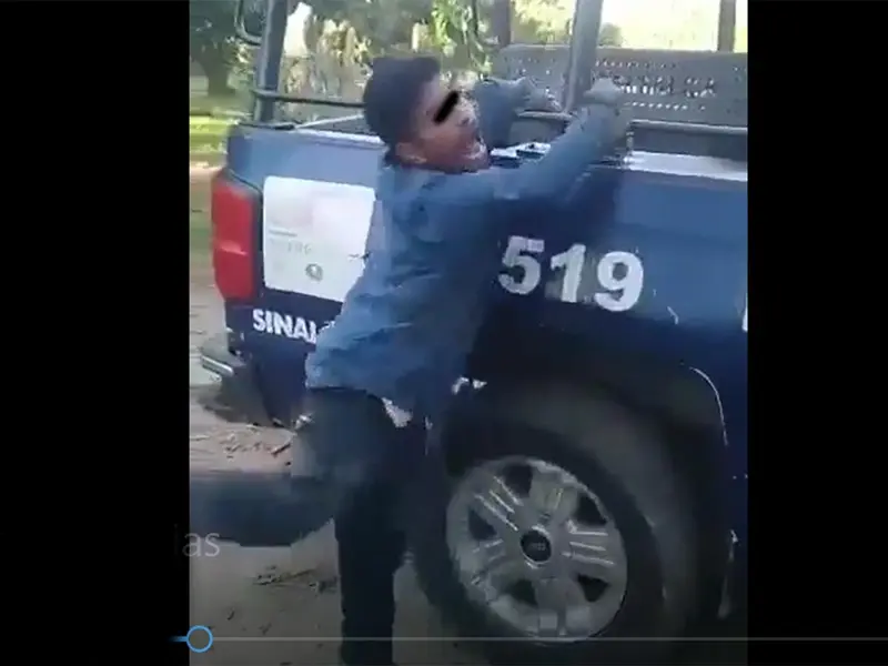 Está desaparecido el hombre castigado a tablazos por policías de Sinaloa