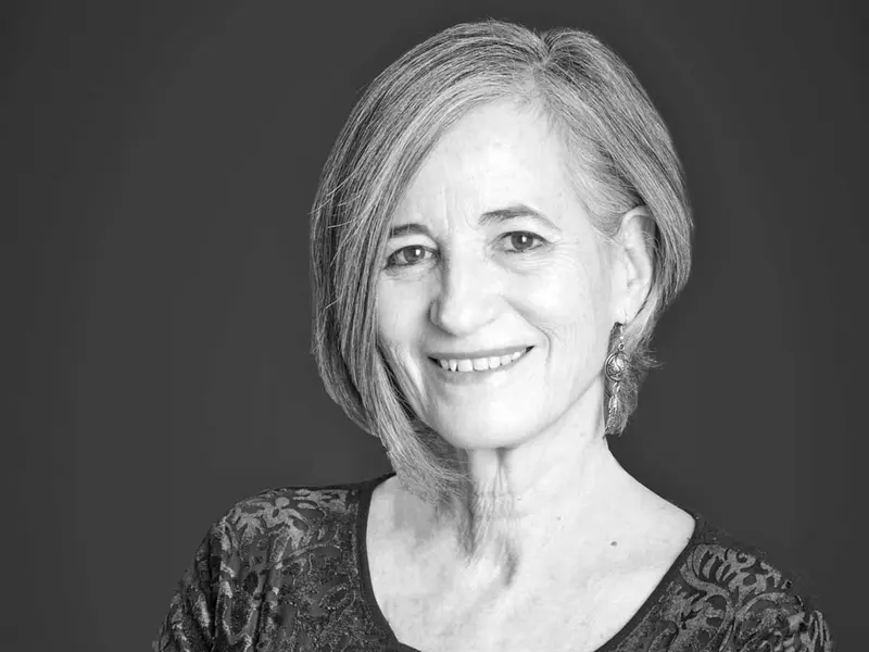 Mónica Lavín: El sentido de pertenencia