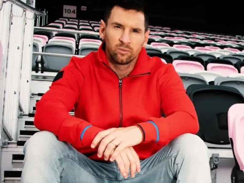 Revelan fotos de tenis Adidas de Lionel Messi, estilo casual