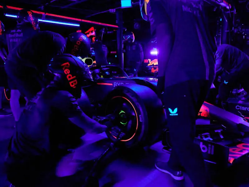 Checo Pérez ya sabe el día que conocerá el coche de Red Bull para la F1 ...