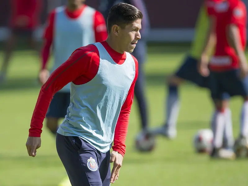 Chivas exporta a Jesús Godínez al Nantong Zhiyun de China