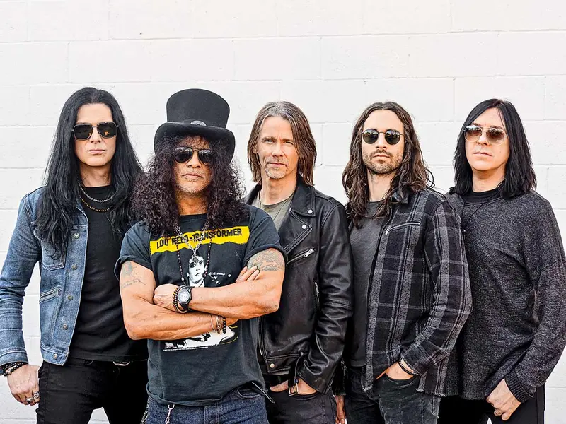 Slash, torbellino del rock; el tiempo no es su enemigo