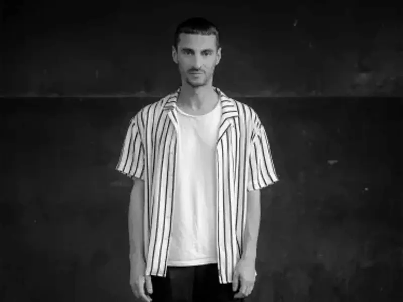 ¿Quién es Thomas Jolly? El comediante encargado de la ceremonia de ...