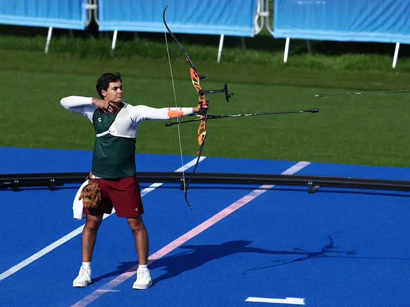 Matías Grande ilusiona y califica a octavos de final en Tiro con arco