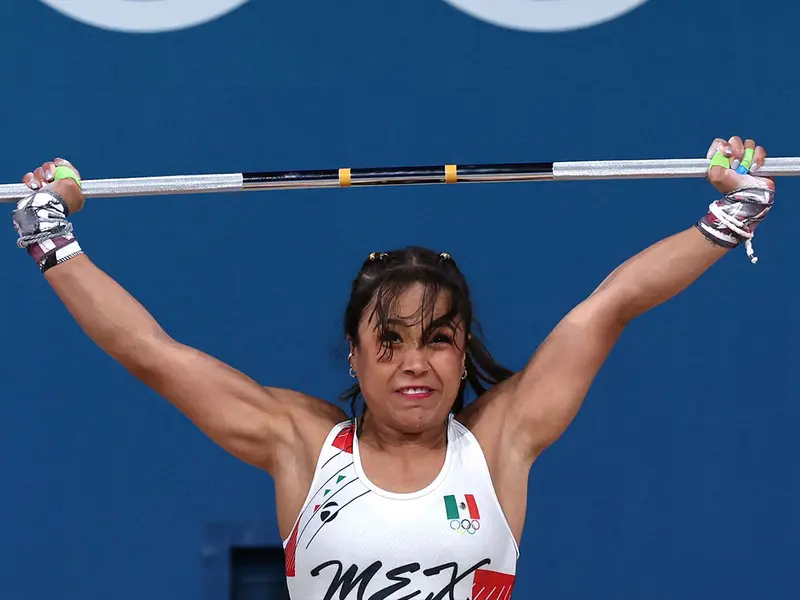 Janeth Gómez finaliza en octavo lugar en Levantamiento de Pesas