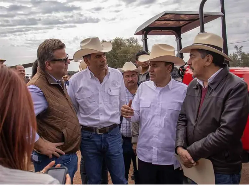 Ganaderos piden ayuda al gobierno, tras éxodo