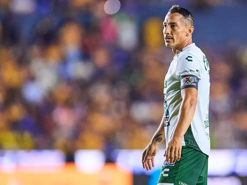 Es poco el homenaje a Andrés Guardado: César Montes