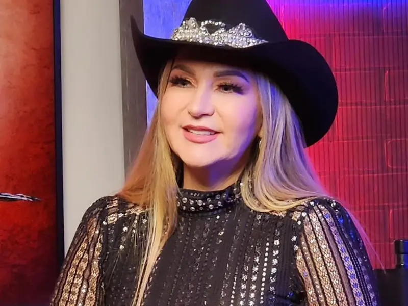 VIDEO: Alicia Villareal cuenta que compró su lujosa casa gracias a una ...