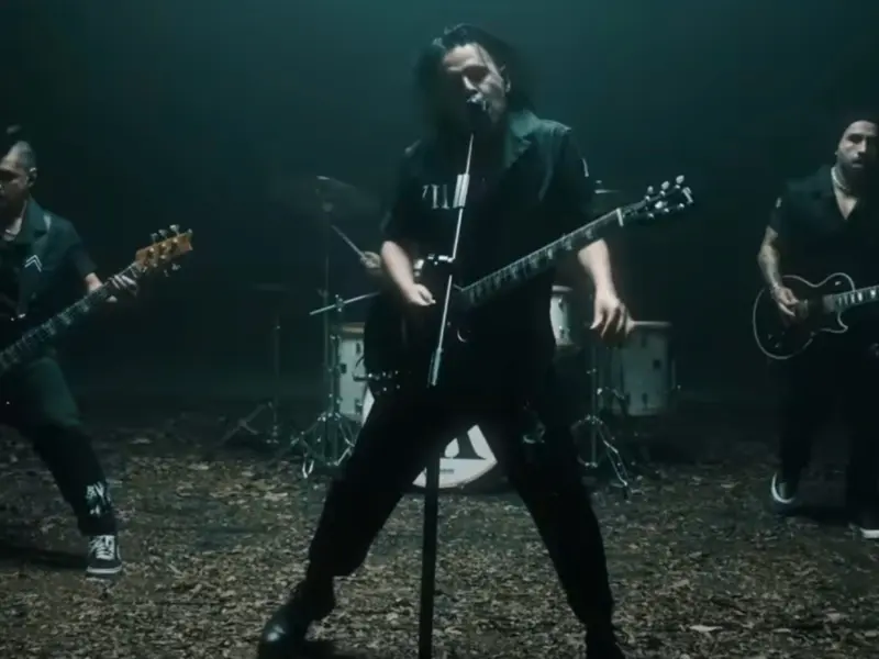 Allison estrenó video de canción en día marcha emo 2025