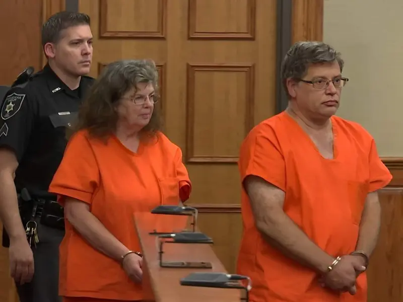 Pareja usó niños adoptivos como esclavos