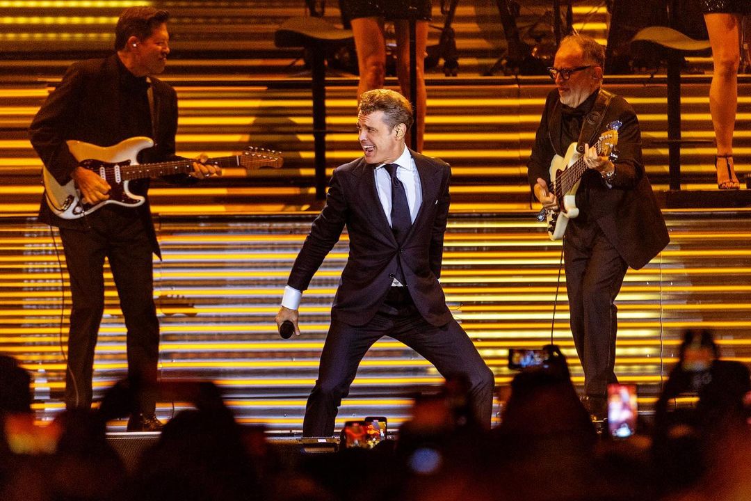 Luis Miguel tendría neumonía y ya recibe tratamiento