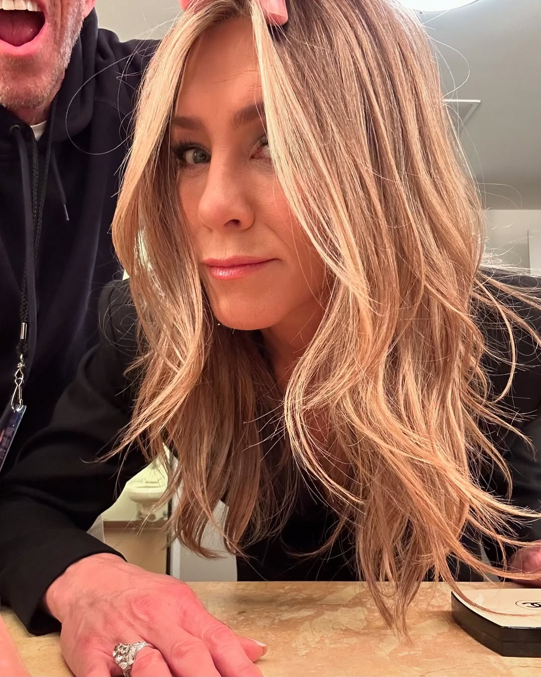 Jennifer Aniston es captada en México y celebrando el 2025