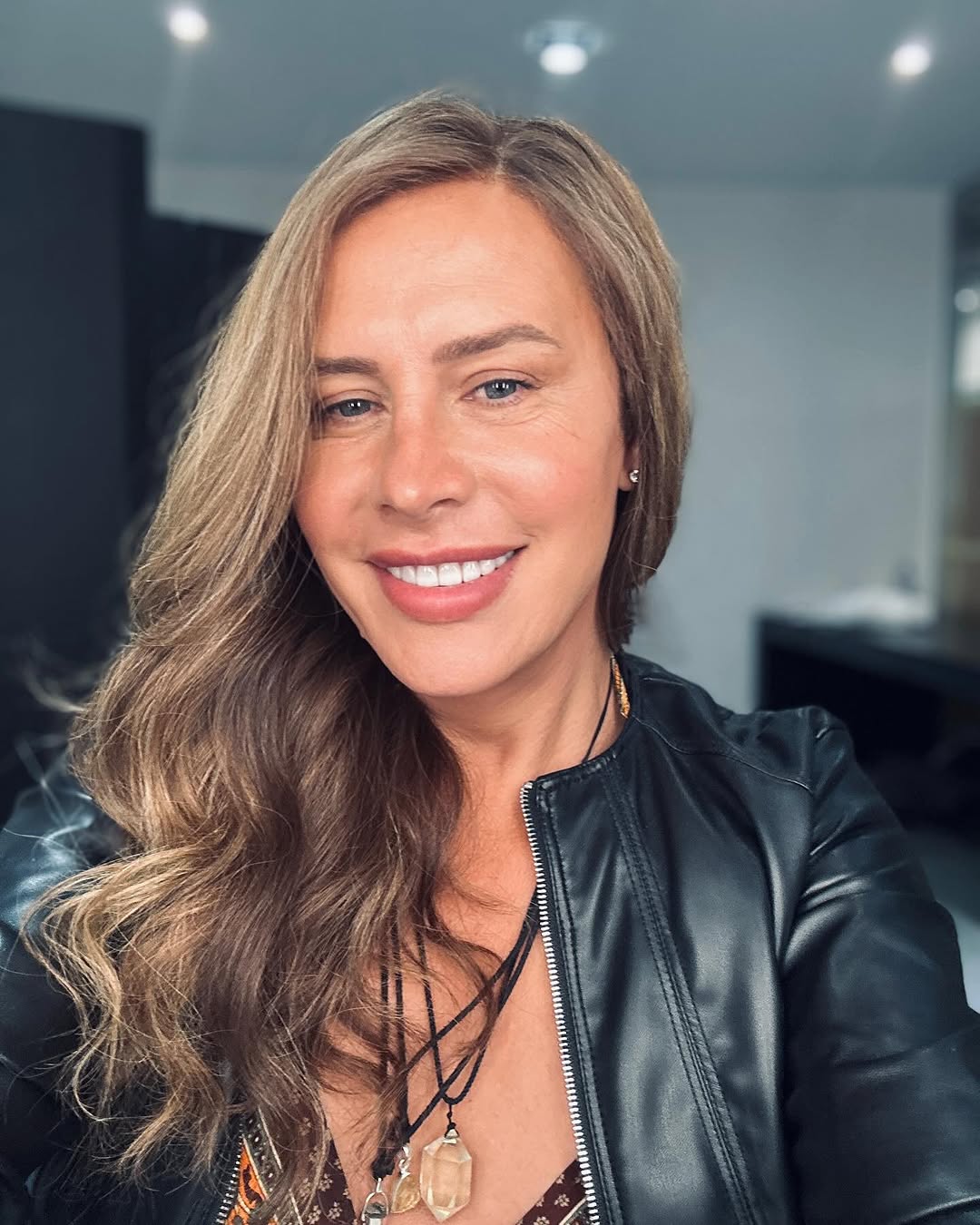 Karla Sofía Gascón intentó quitarse la vida tras su transición