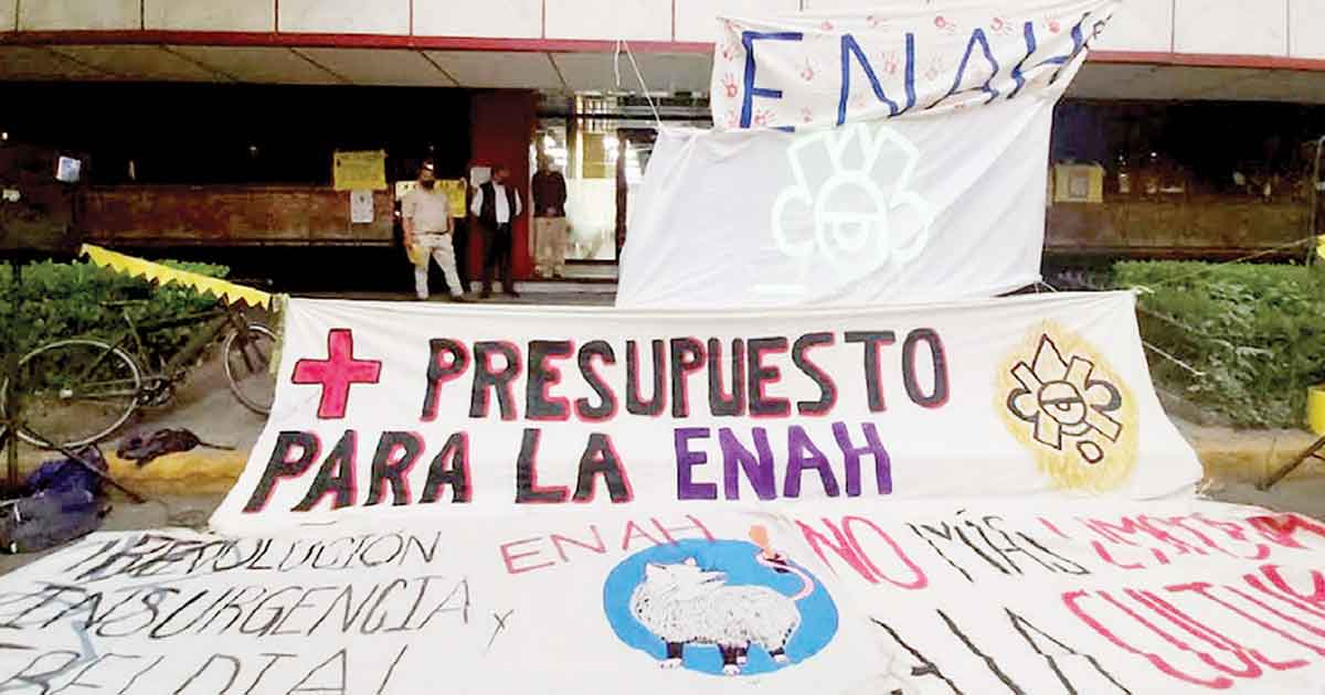 Estudiantes y académicos exigen mejores condiciones para la ENAH