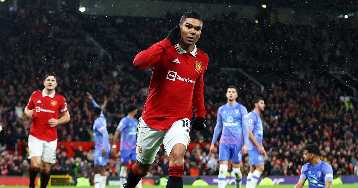 Manchester United acecha el podio de la Premier League