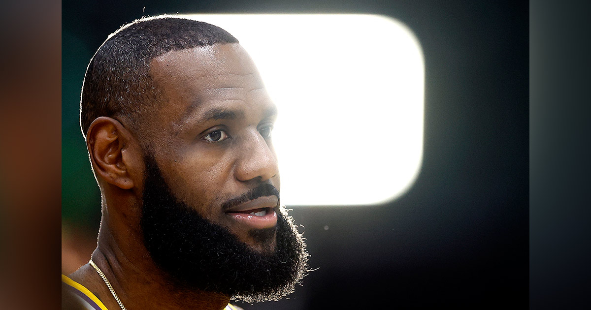 LeBron James manda emotiva dedicatoria por su temporada 21 en NBA