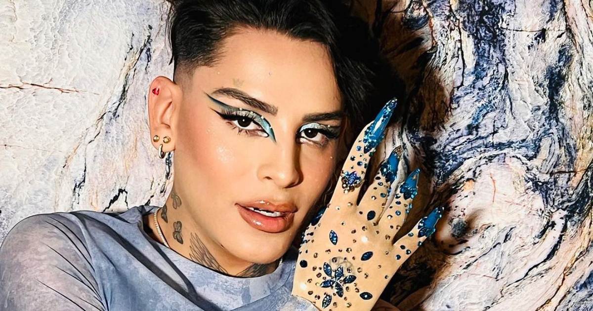 Kunno sorprende con nuevo look en la alfombra roja de los Billboard ...