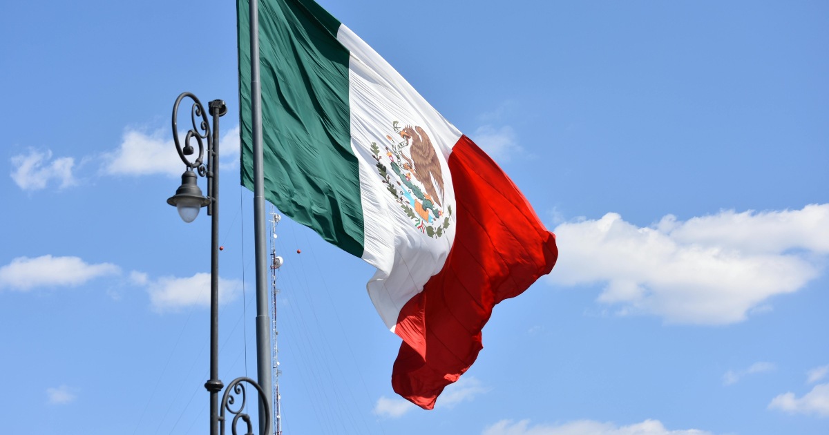 Ésta fue la primera bandera de México
