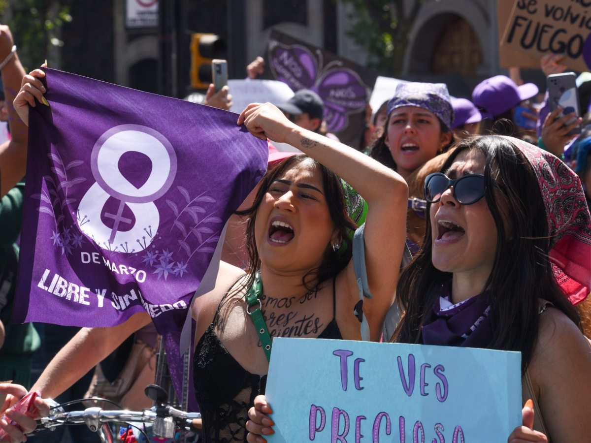 Marcha feminista 8M en CDMX: Minuto a minuto de la 'marea violeta'