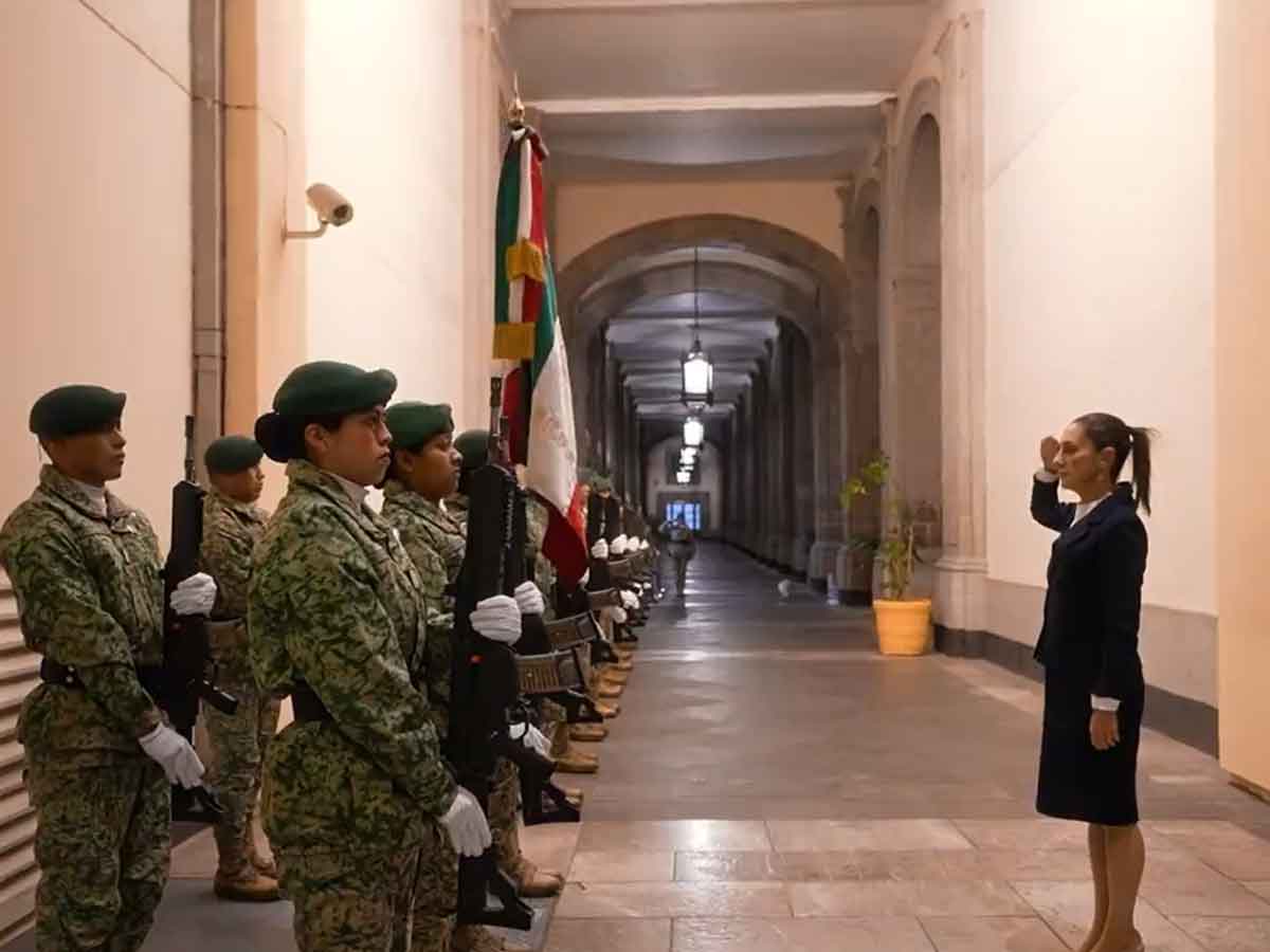 Con saludo a Bandera arranca jornada diaria; Sheinbaum comparte rutina