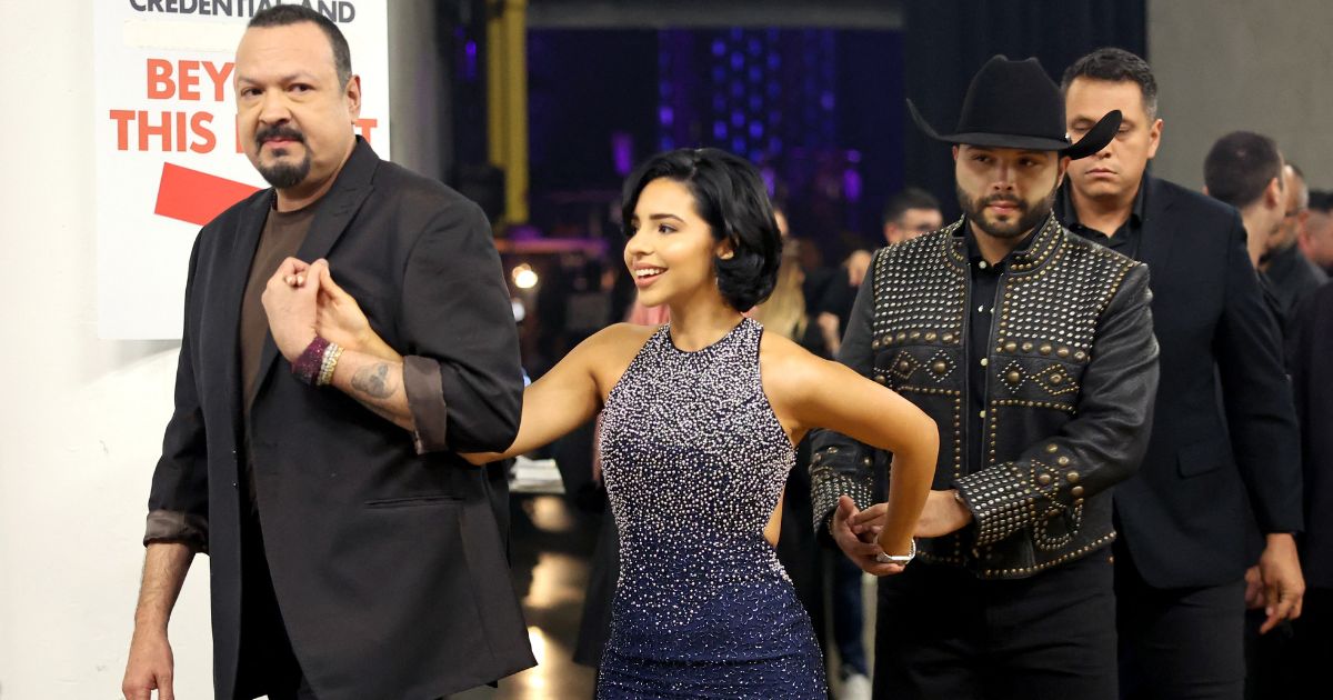 Ángela Aguilar reaparece en el escenario de los Latin Grammy 2024 con ...